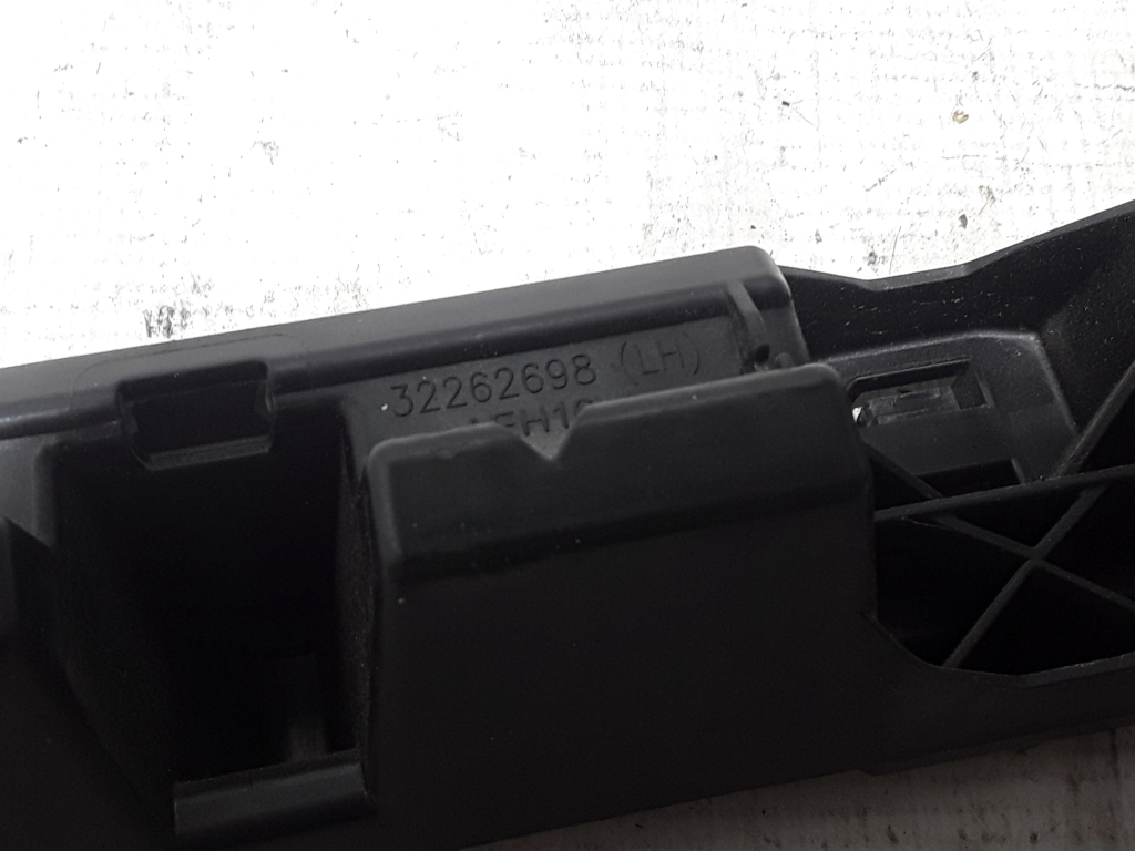 Naudotas VOLVO S60 Išorinės slenksčio apdailos laikiklis 32262698