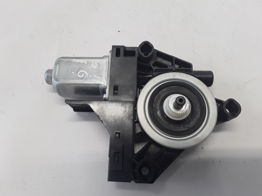 Used VOLVO XC60 Rear side door window motor 31253063