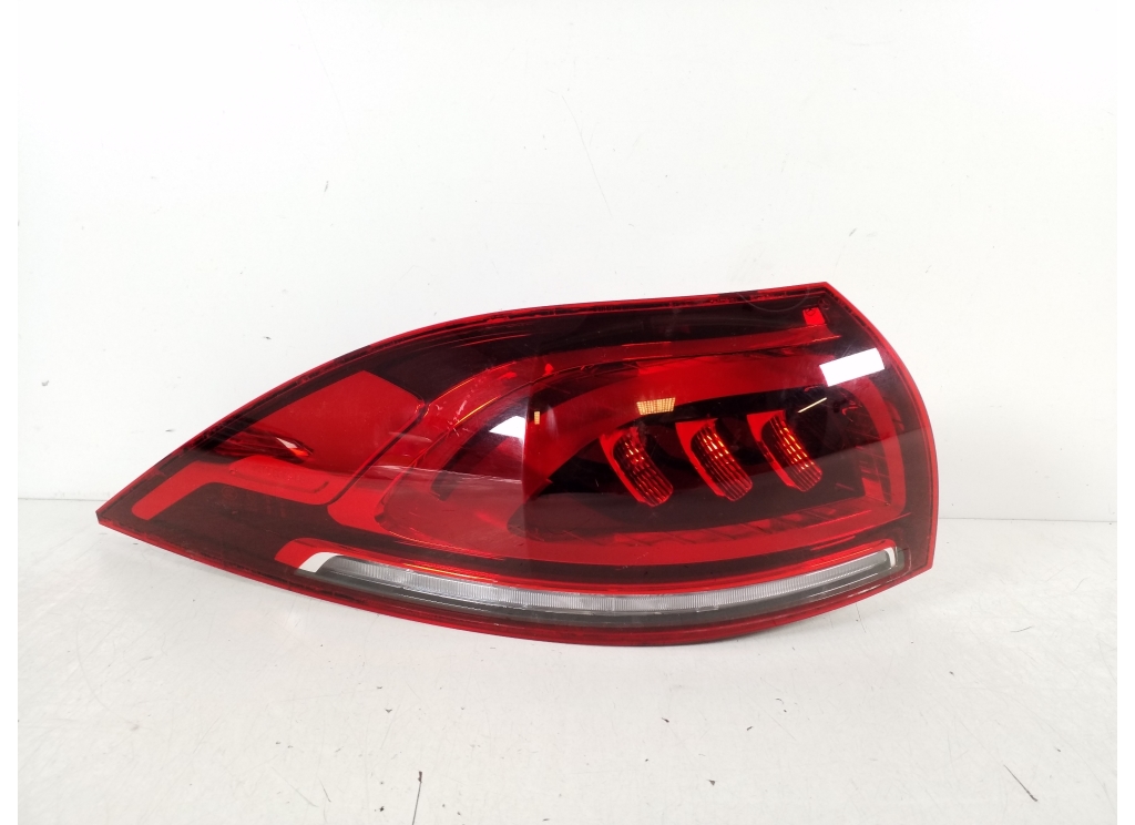 Used Mercedes Benz GLE-Class Rear corner lamp A1679063104
