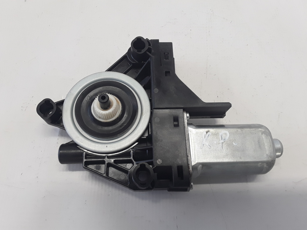 Used VOLVO XC60 Front door window motor 31253061