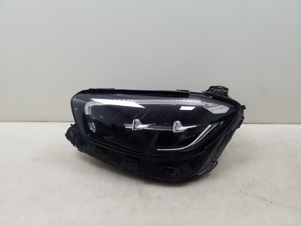 Used Mercedes Benz E-Class Headlights A2139067509