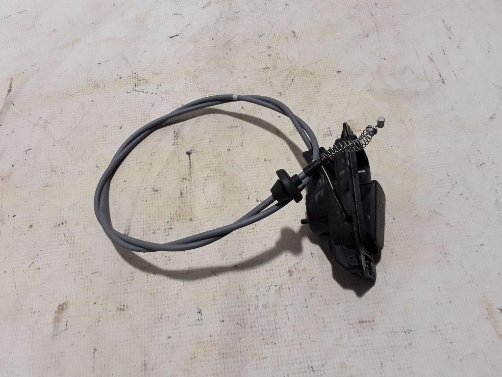 Used VOLVO XC90 Engine cover opening handle in the passenger ...