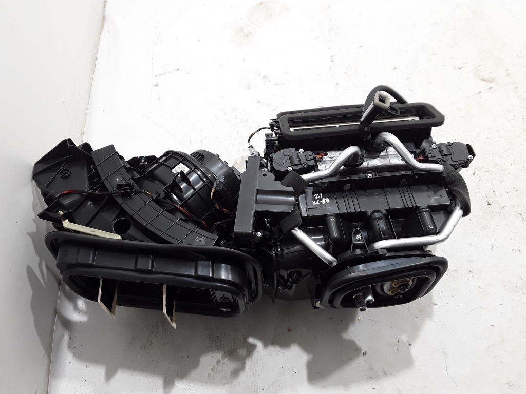 Naudotas VOLVO XC90 Salono pečius ir jo detalės 32226261