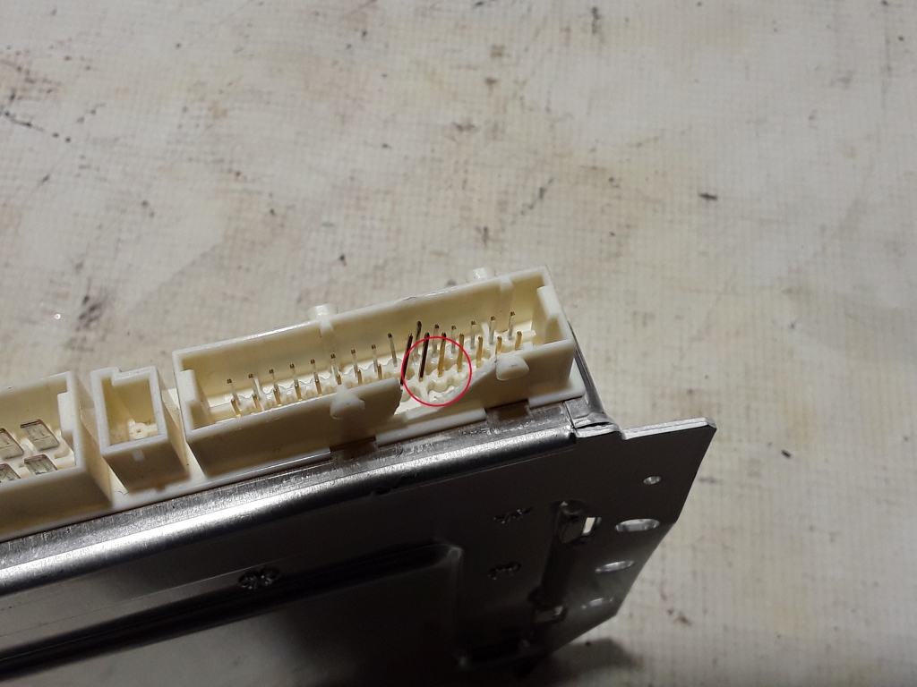 Used VOLVO XC90 Air suspension control unit 31658344