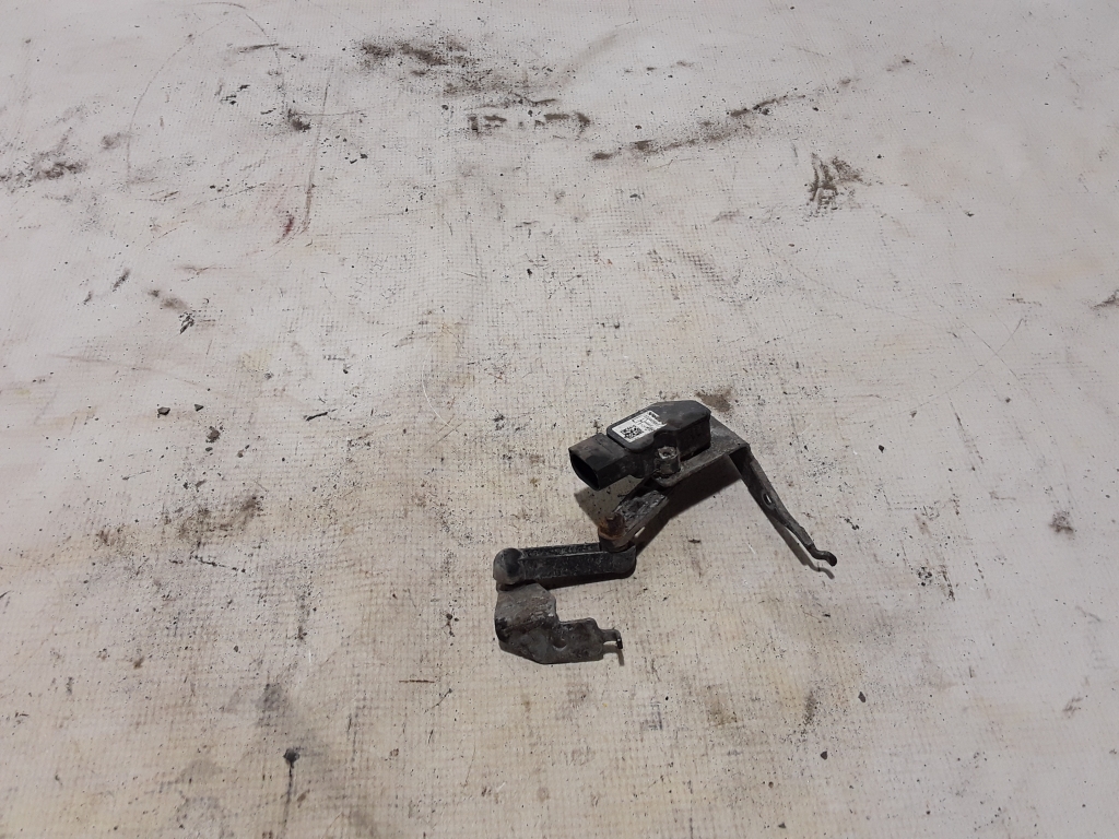 Used VOLVO XC90 Sensor on the rear hub 32246987