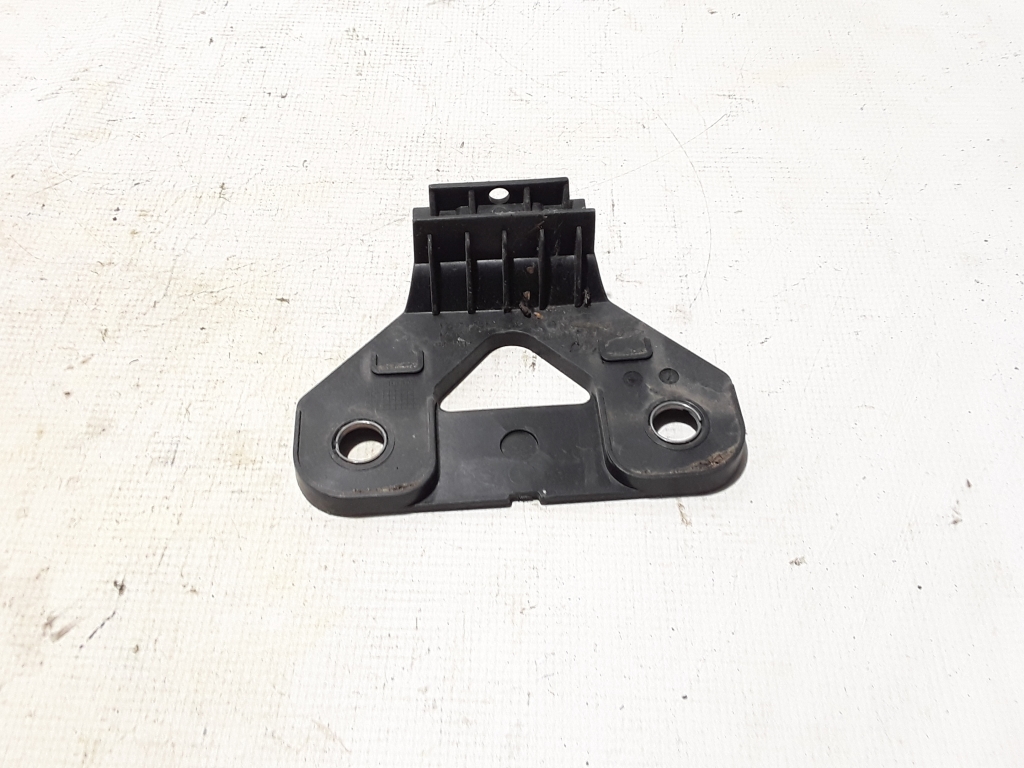 Used RENAULT Master Another detail of the front bumper beam 622409336R