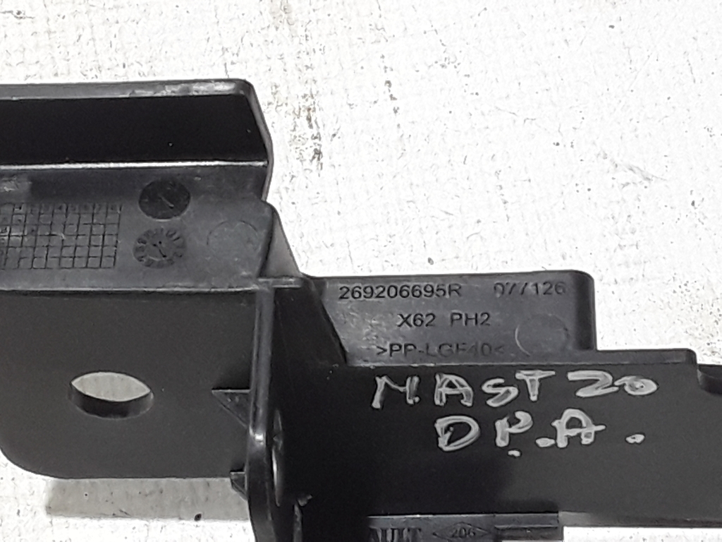 Used RENAULT Master Headlamp holder 269206695R