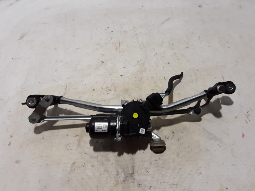 Used Peugeot 208 Windshield wiper mechanism 9824784980