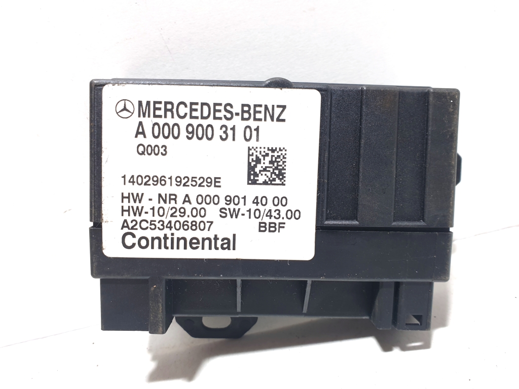 Used Mercedes Benz E-Class Fuel pump control module A 000 900 31 01