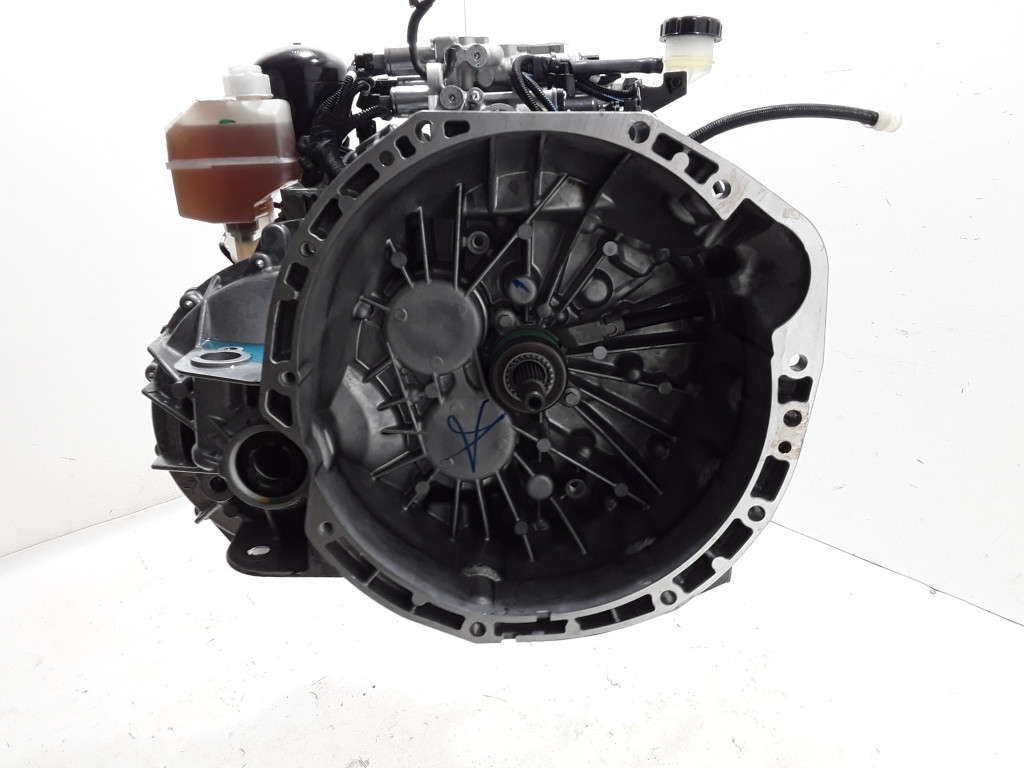 Used RENAULT Master Gearbox PA0026