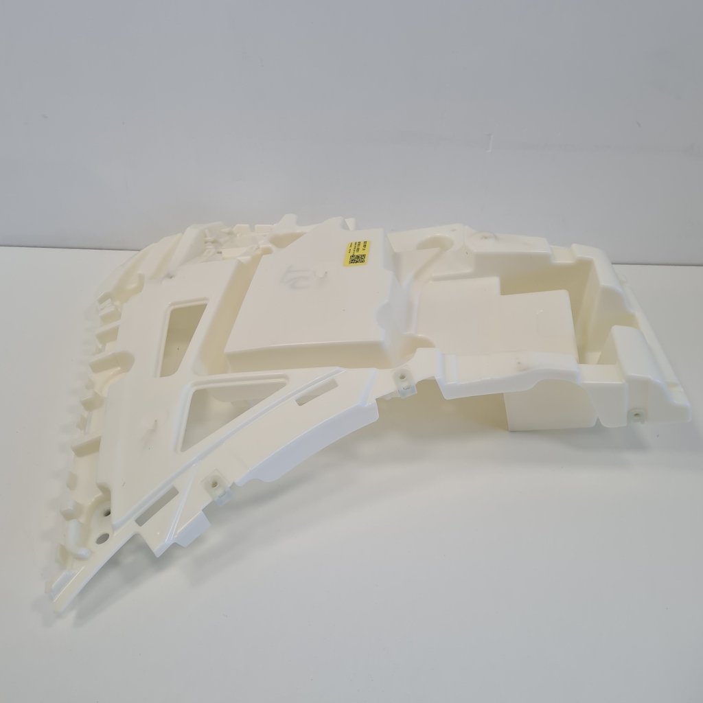 Naudotas BMW X4 Galinio bamperio laikiklis ant galinės panelės 51128081905