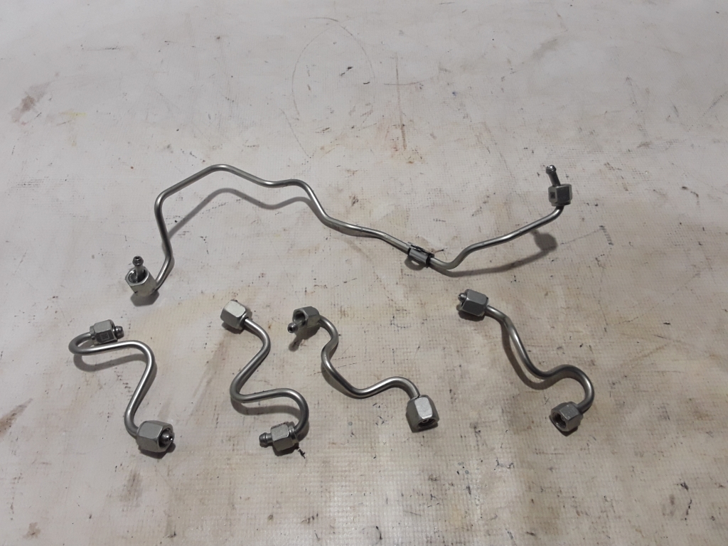Used RENAULT Master Fuel injector tubes 2332R