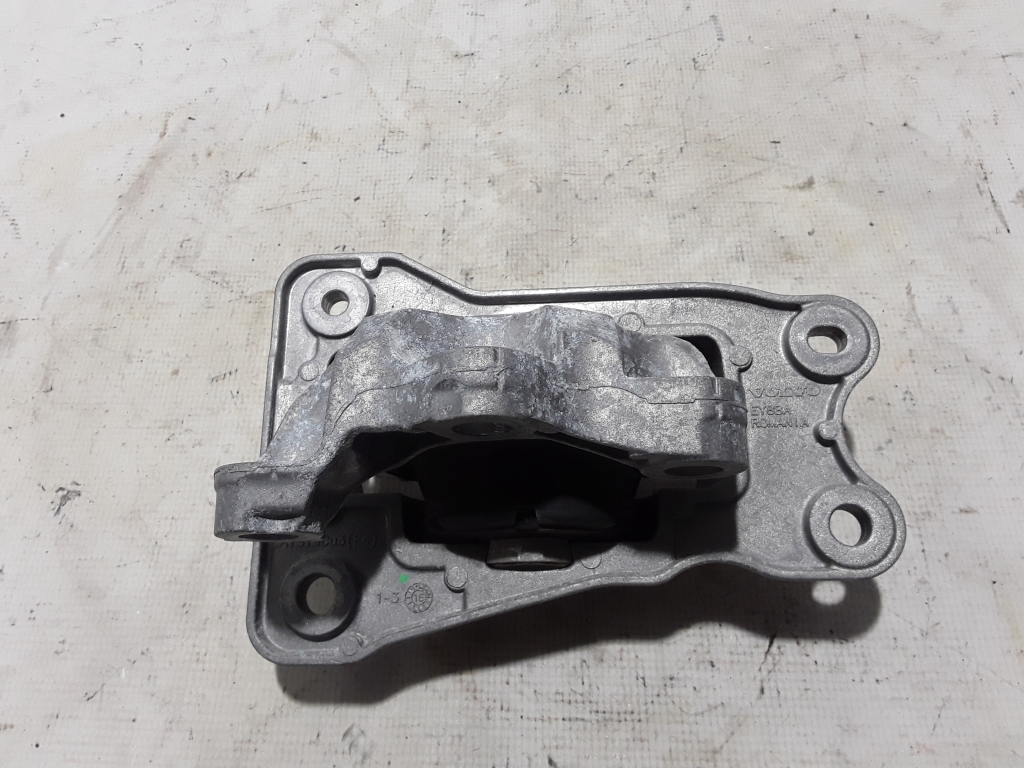 Used VOLVO XC90 Gearbox holder 31460883