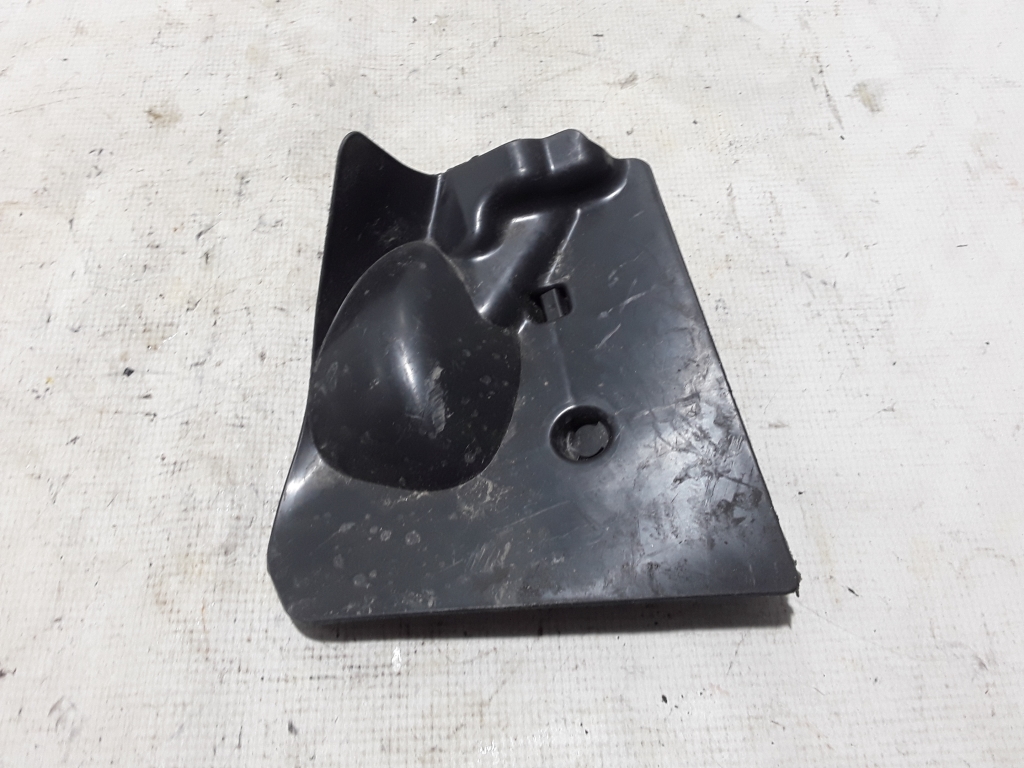 Naudotas RENAULT Master Priekinio posparnio kita detalė 214682234R