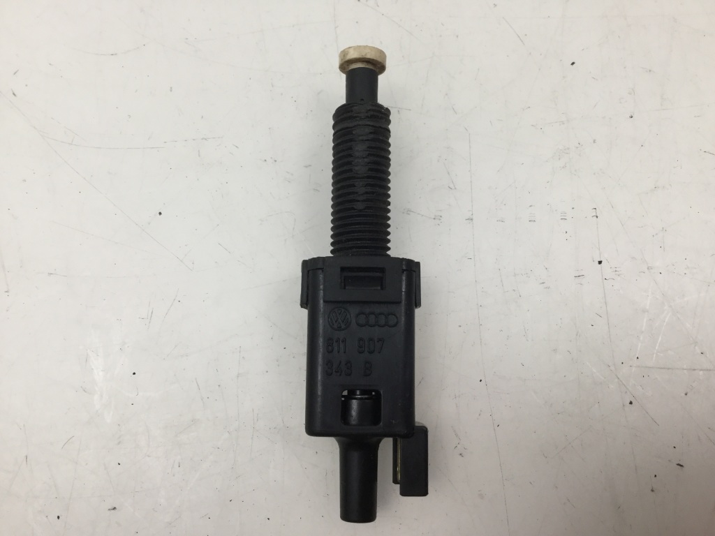 Used AUDI A6 Brake switch to pedal 811907343B
