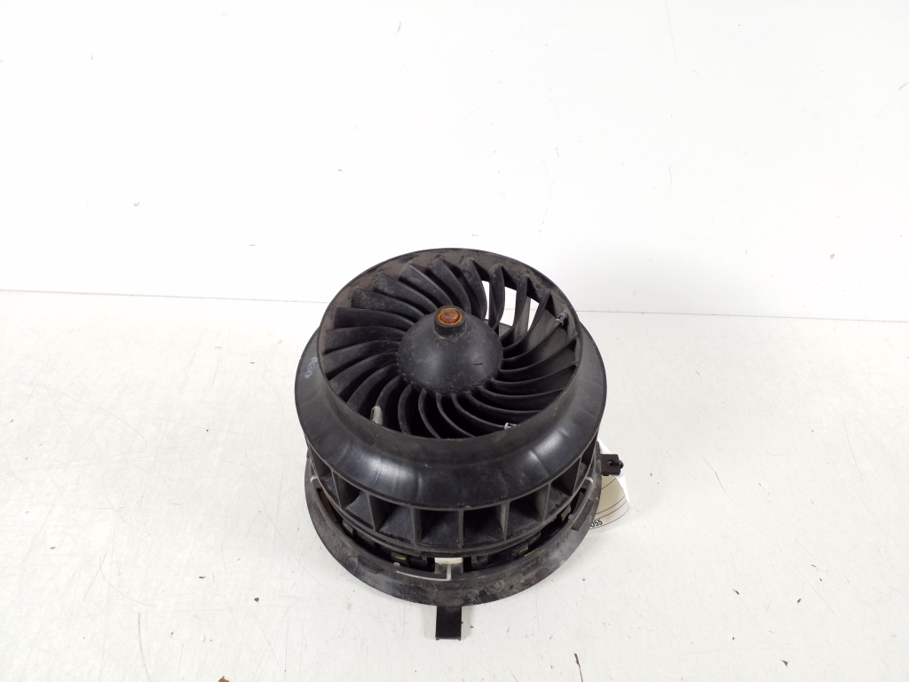 Used Mercedes Benz C-Class Cabin shoulder motor A0999060312