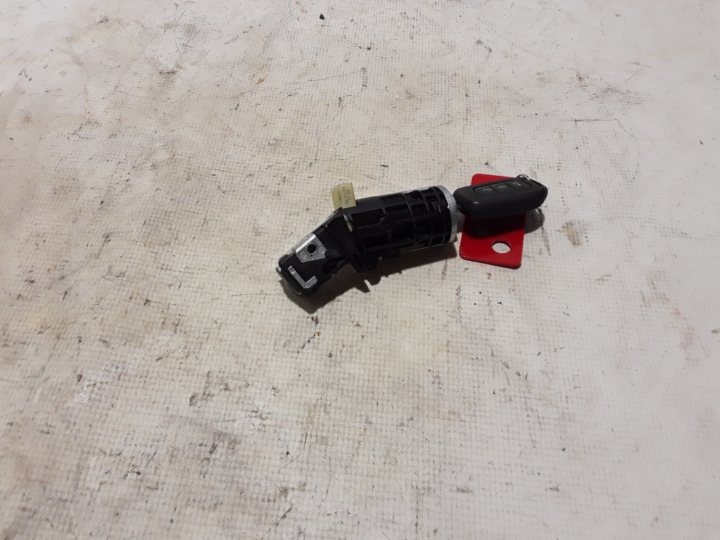 Used Dacia Sandero Ignition switch 487008966R