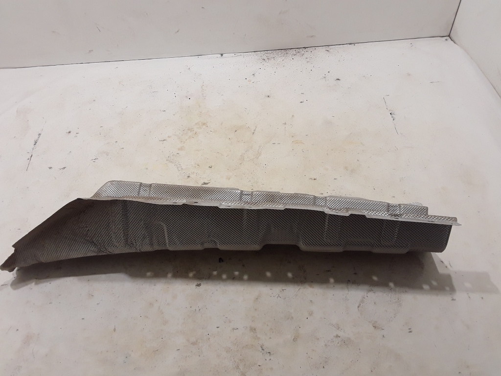 Used Dacia Sandero Muffler protection 747510075R