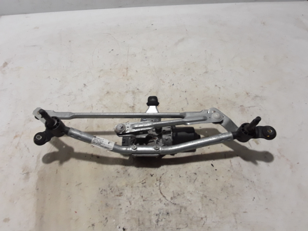 Used Dacia Sandero Windshield wiper mechanism 288006875R