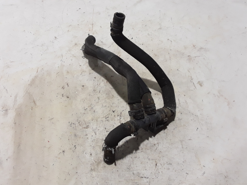 Used Dacia Sandero Cooling radiator hose 924001444R