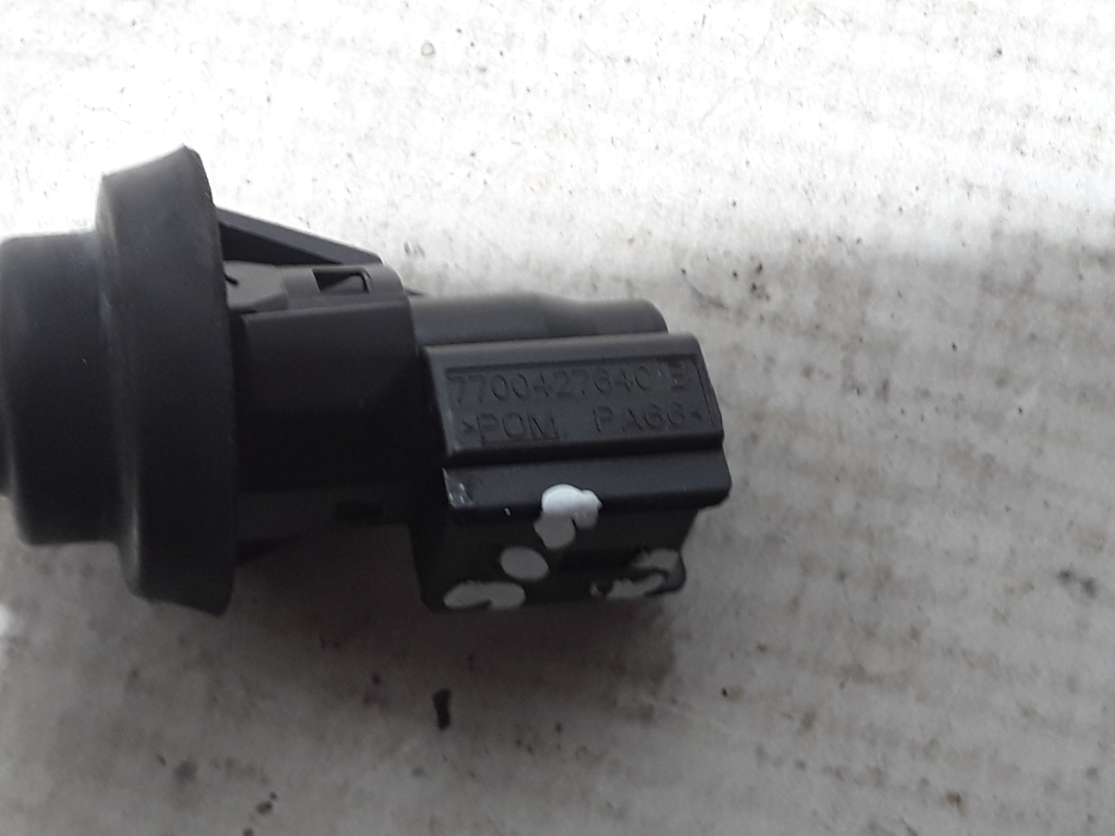 Used Dacia Sandero Door switch on the body 7700427640B