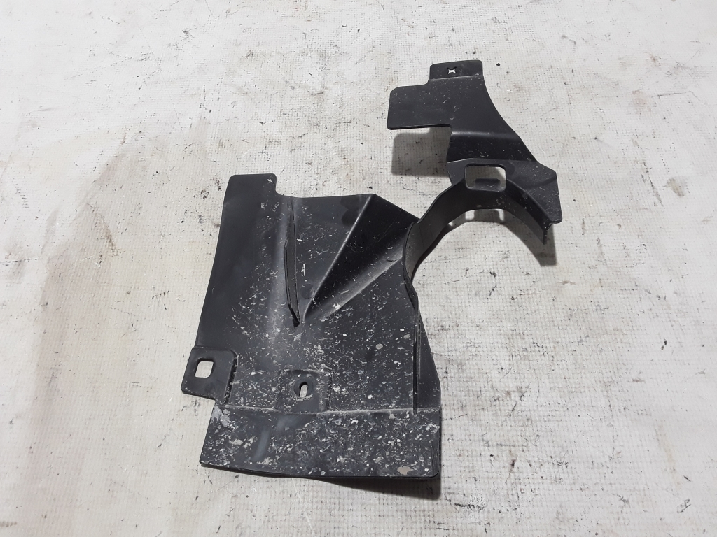 Used VOLVO XC60 Other part of the front wing 32130661