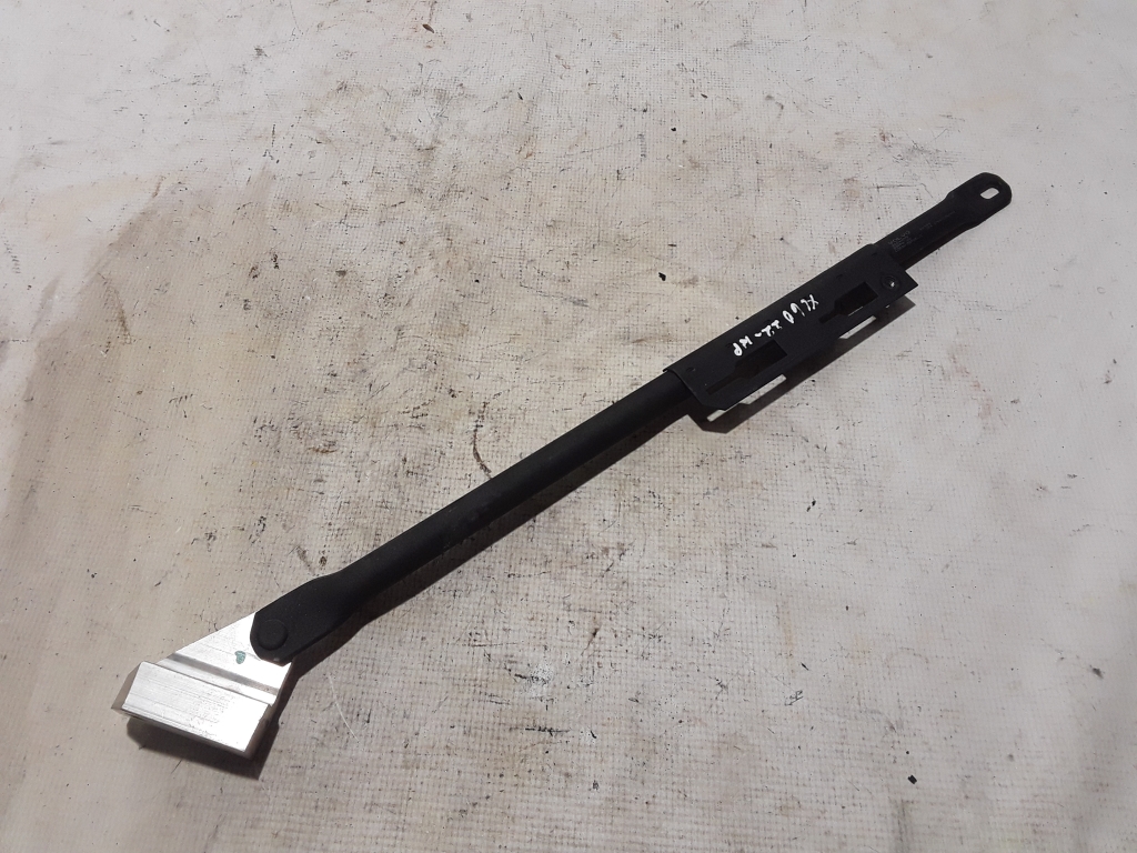 Used VOLVO XC60 Another detail under the hood 32244779