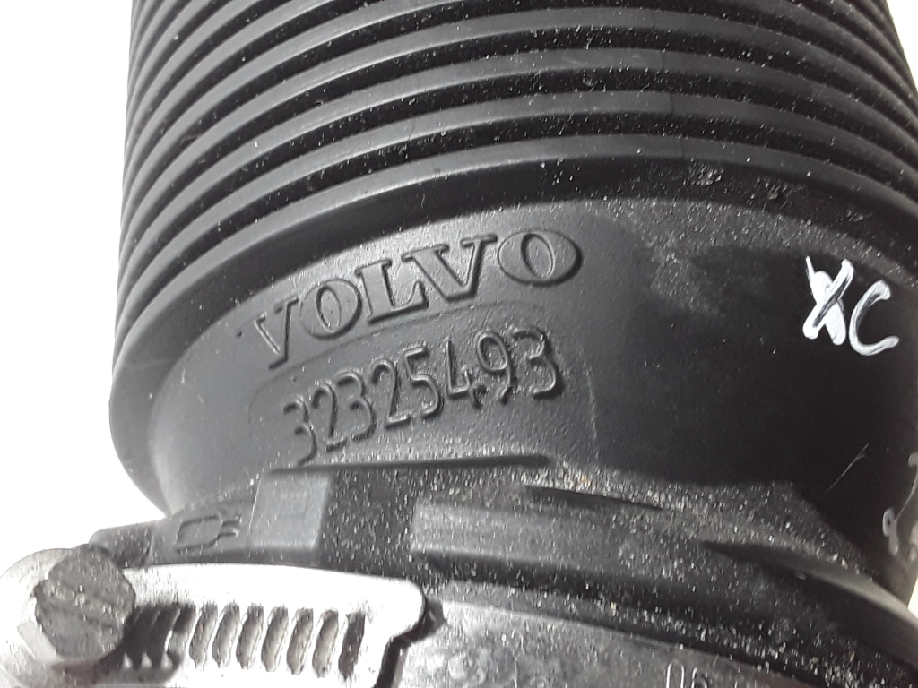 Used VOLVO XC60 Air intake hose 32325493