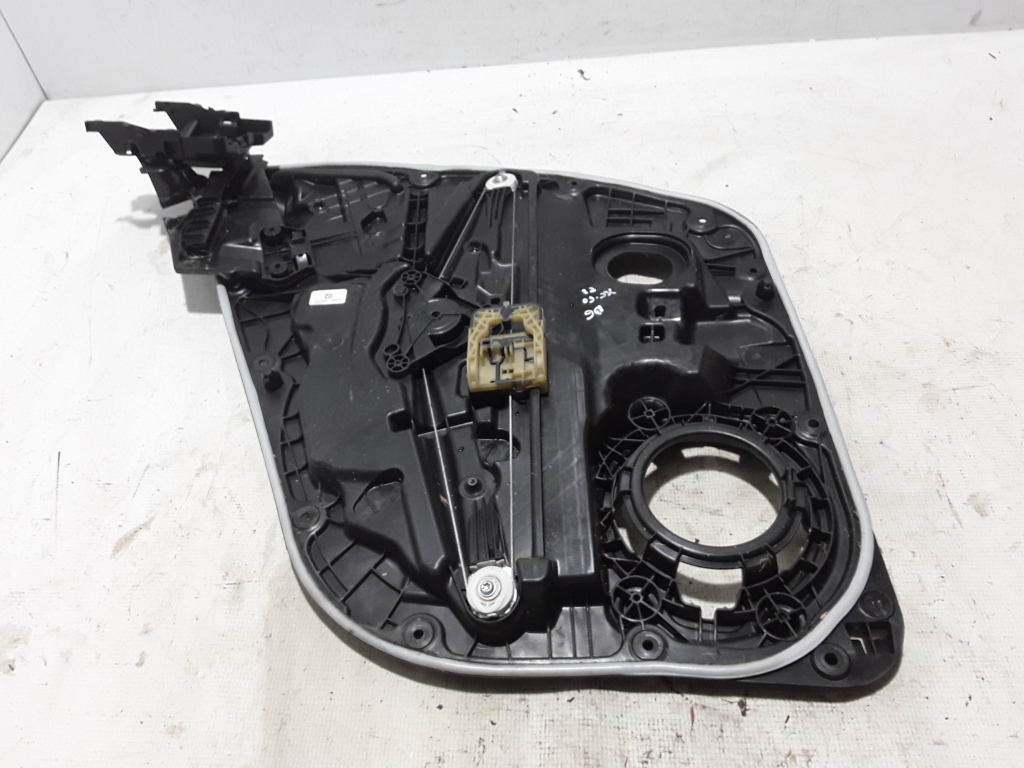 Used VOLVO XC60 Rear side door window lifter frame 31416998
