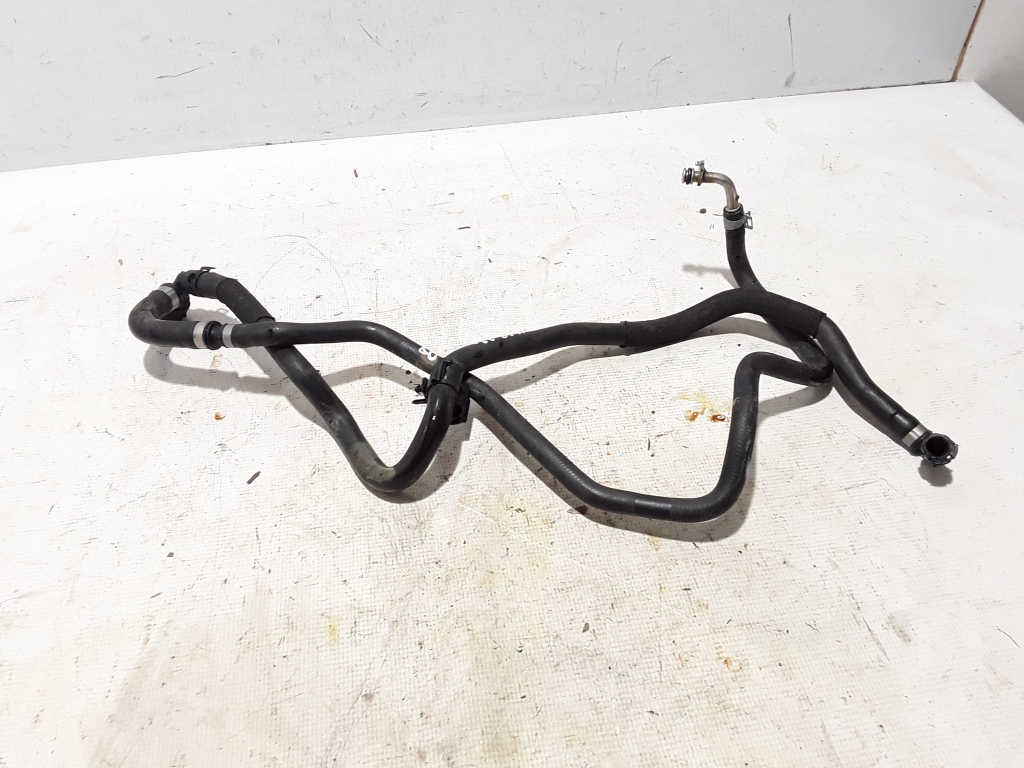 Used VOLVO XC60 Cooling radiator hose 32138709