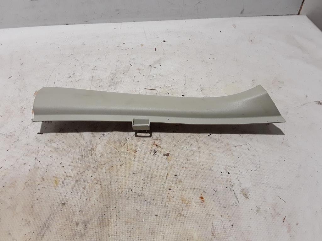 Used VOLVO XC60 Trunk interior trim 31425702