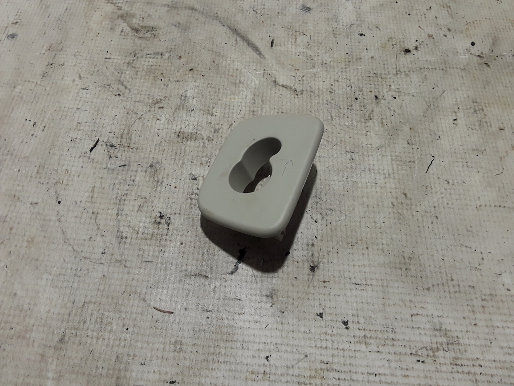 Used VOLVO XC60 Another detail of the roof knockout 32130721