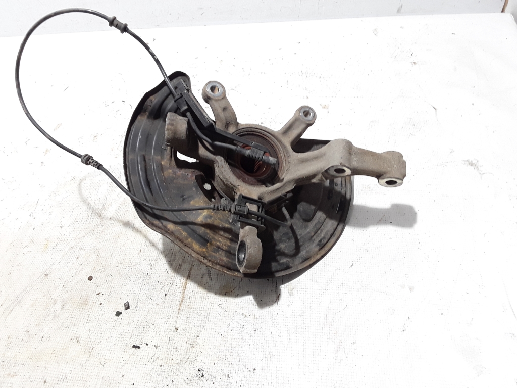 MERCEDES-BENZ GLA-Class X156 (2013-2020) Front Right Wheel Hub ...