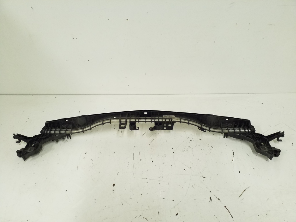 Used Mercedes Benz E-Class The middle part of the front frame A2136201701