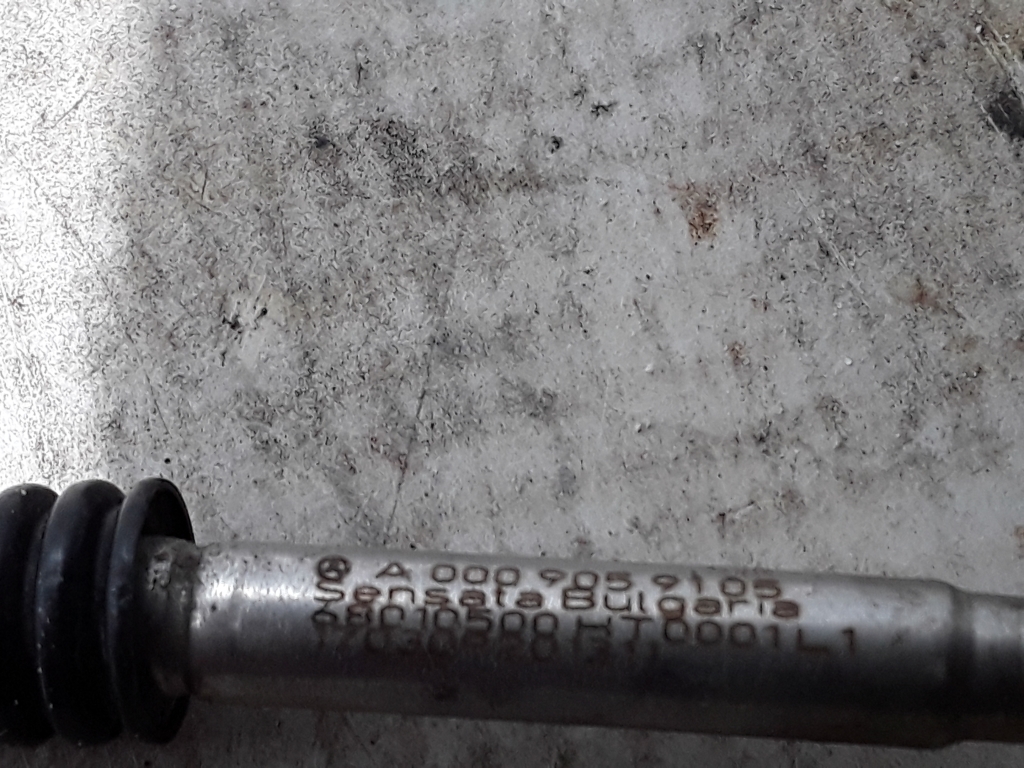 Used Mercedes Benz GLA-Class Muffler temperature sensor A0009059105