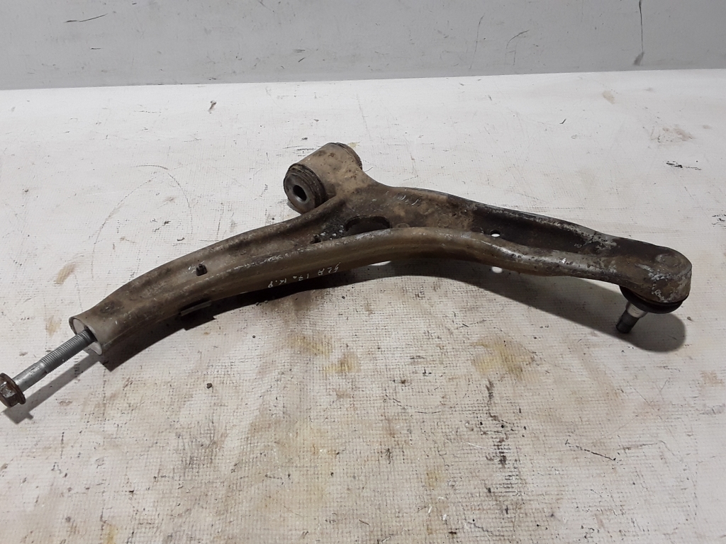 Used Mercedes Benz GLA-Class Front lever A1563300100