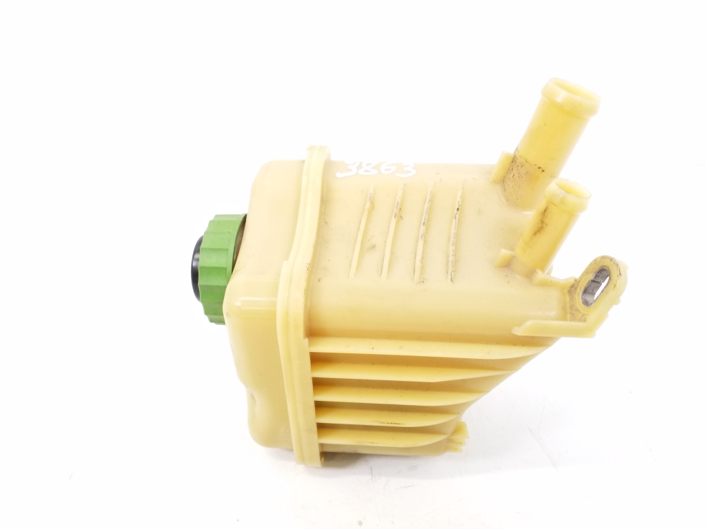 Used Porsche Cayenne Tank power steering pump 7L6422371E
