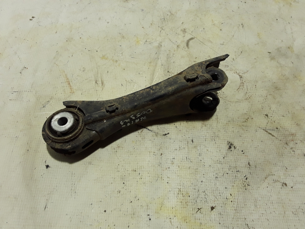 Used Mercedes Benz GLA-Class The rear axle pulled A2463500053