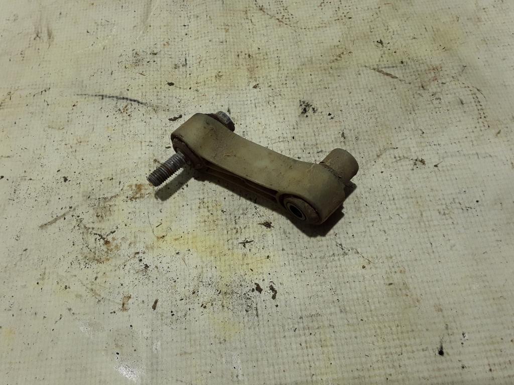 Used Mercedes Benz GLA-Class Rear stabilizer link A2463200100