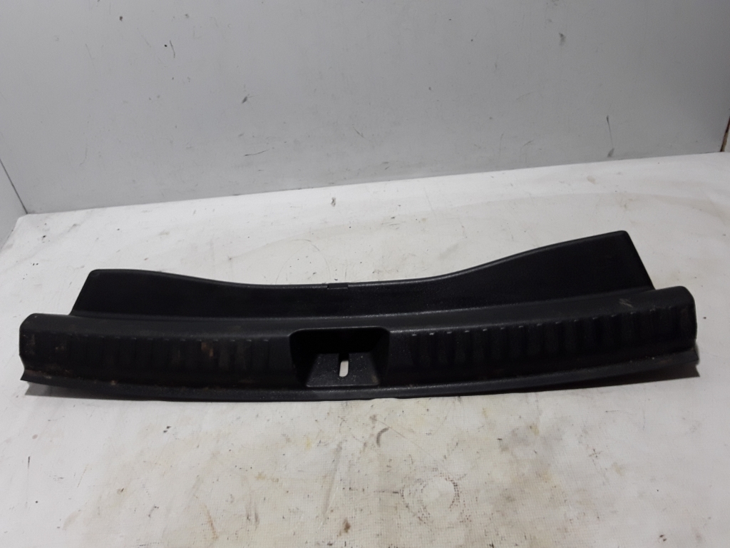 Used Mercedes Benz GLA-Class Rear panel interior trim A1566900041