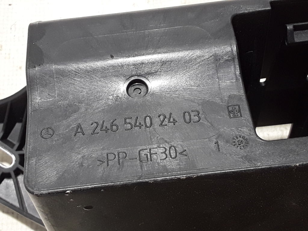 MERCEDES-BENZ GLA-Class X156 (2013-2020) Battery holder A2465402403 ...