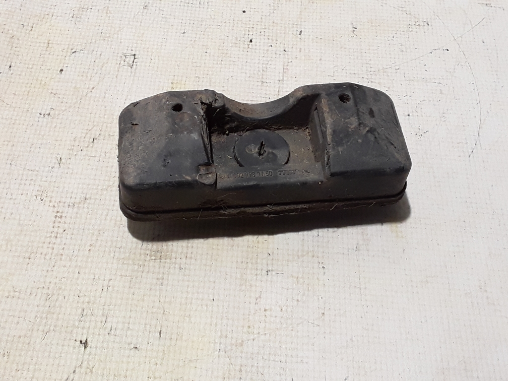 Used Mercedes Benz GLA-Class Another detail of the threshold A0029989150