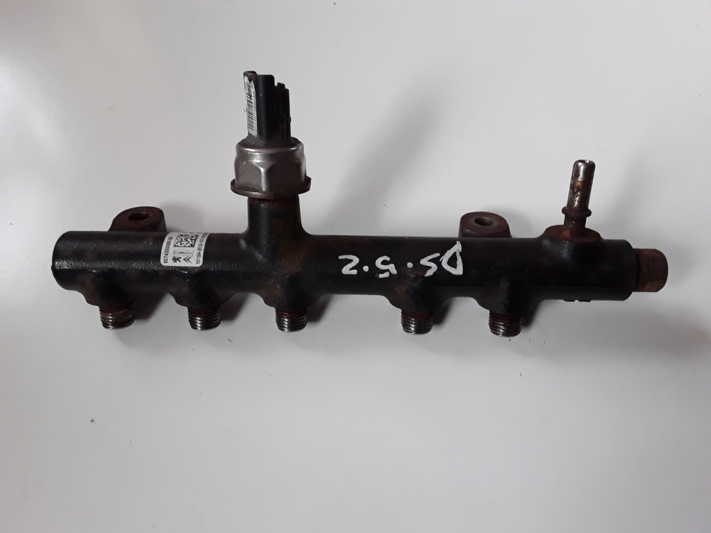 Used Citroen DS5 High pressure fuel route and its details 9674300080