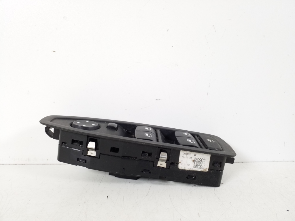 Used BMW 1 SERIES Front door glass switch 9208109