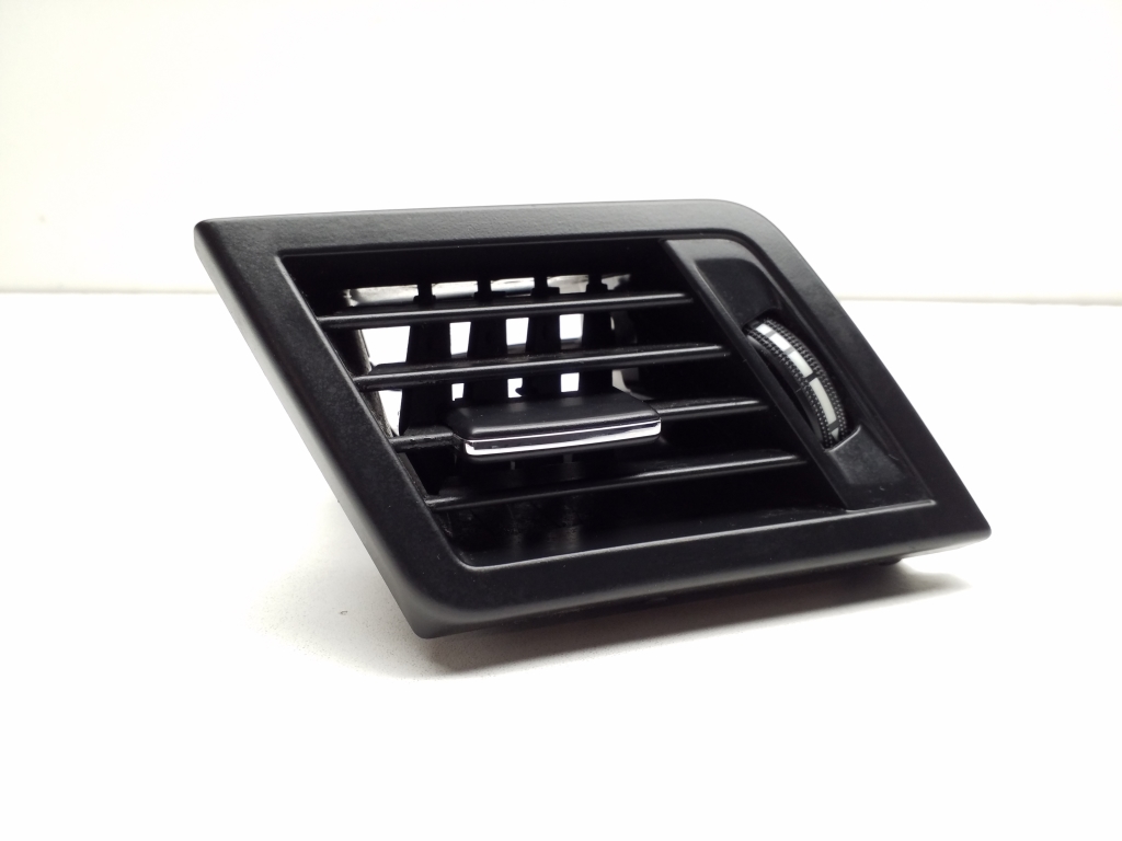 Used Mercedes Benz E-Class Interior panel ventilation grilles A2078300154