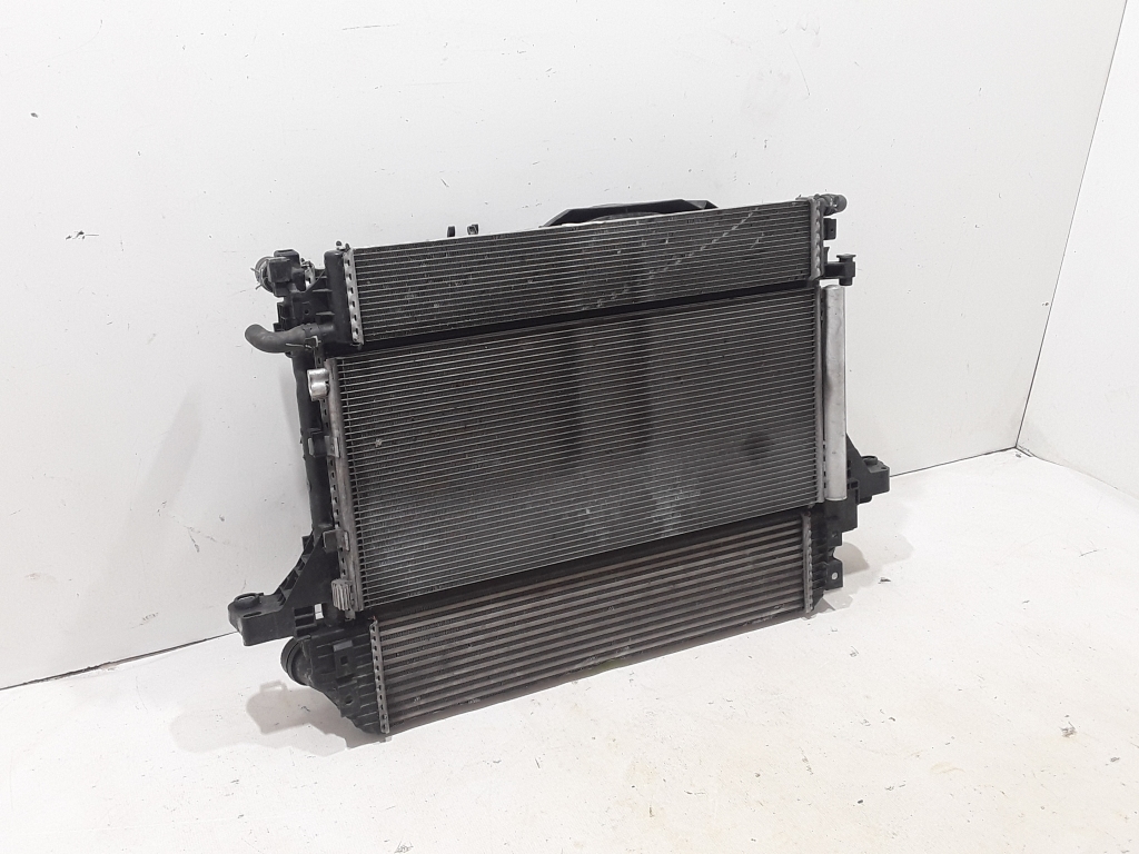 Used RENAULT Master Radiator set and its details 214812020R