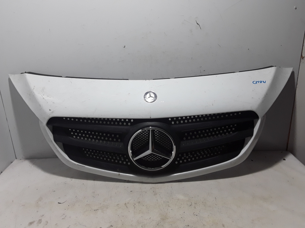 Used Mercedes Benz Citan Front grille 623100373R