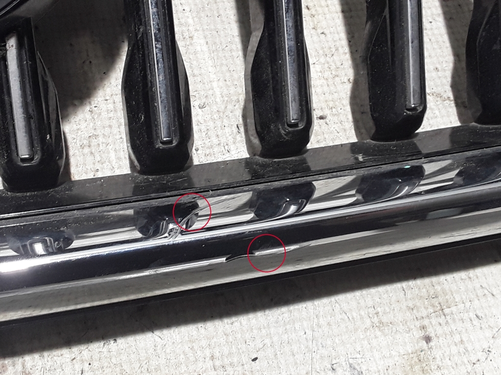 Naudotas VOLVO XC60 Priekinės grotelės 31425535