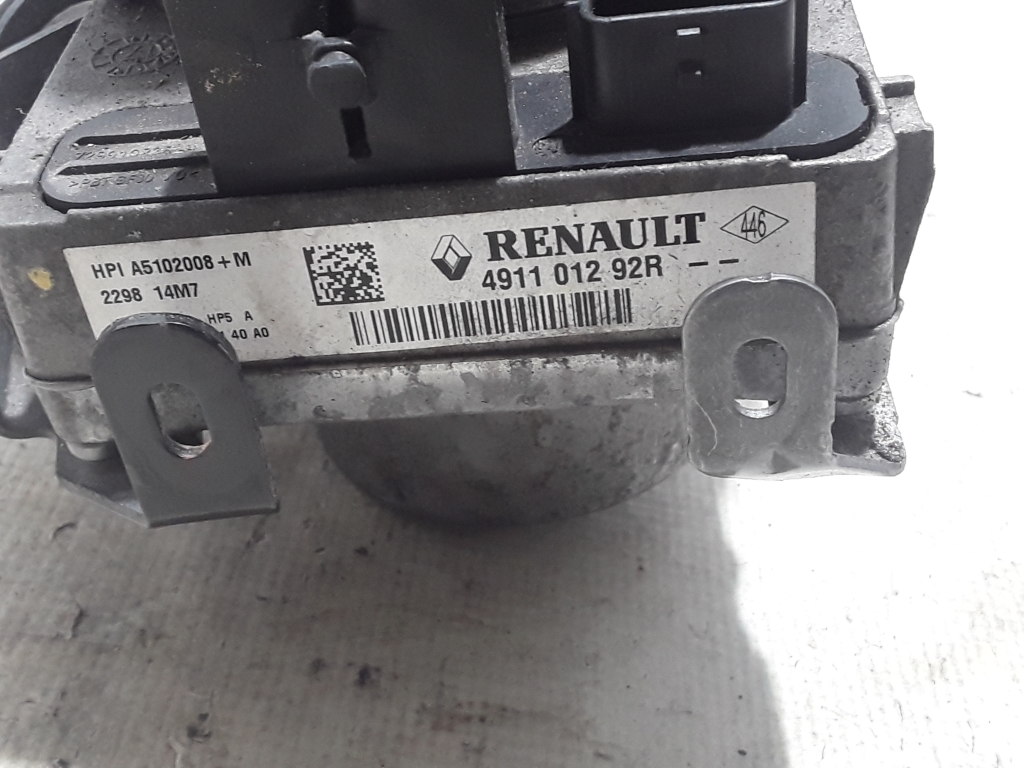 Used Dacia Sandero Electric power steering pump 491101292R