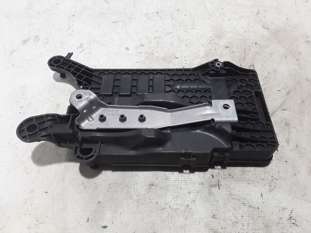 Used Seat Ibiza Battery holder 2Q0915331